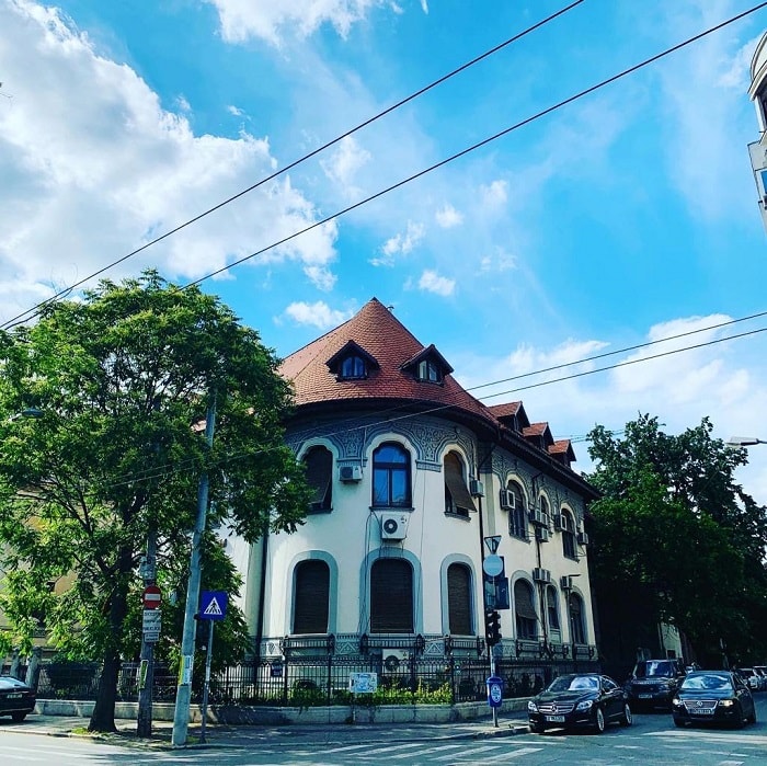 Tour in Bucharest | Self guided walking itineraries - TravelMaker